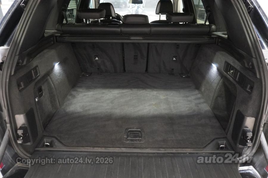 Melns BMW X5 2021 Tallina, ar dzinēja tilpumu 3.00 L un nobraukumu 143 tūkst. km par 54000 €, foto 8 vietnē AUTOMOTO.COM.LV