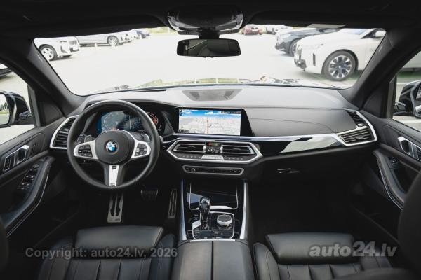Black BMW X5 2021 in Tartu, with an engine capacity of 3.00 L and mileage of 125 thousand km for 53900 €, photo 9 on AUTOMOTO.COM.LV