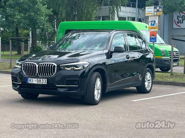 Melns BMW X5 2021 Rīga, ar dzinēja tilpumu 3.00 L un nobraukumu 104 tūkst. km par 37650 €, foto 2 vietnē AUTOMOTO.COM.LV