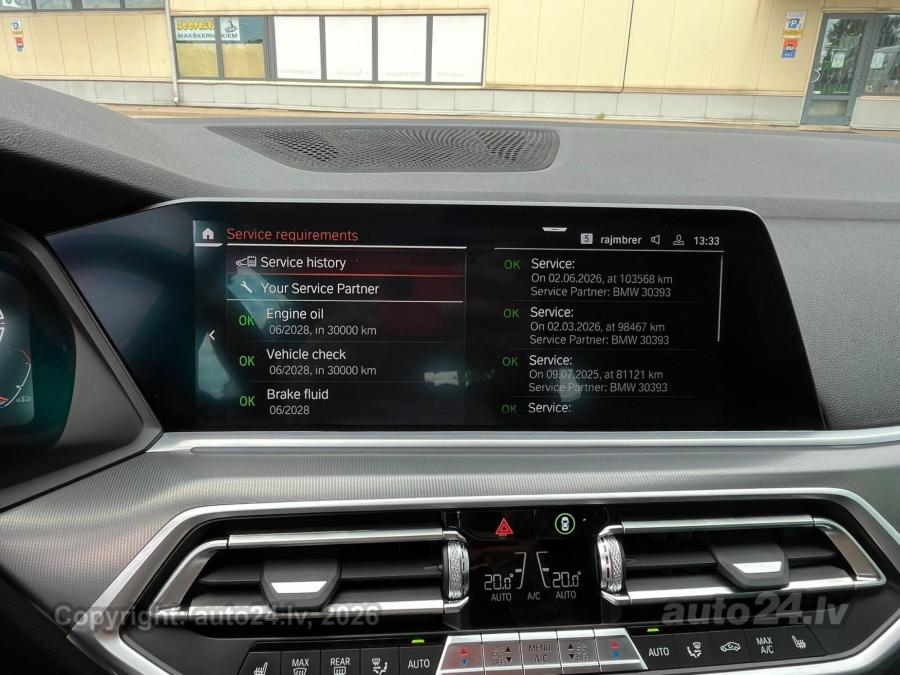 Black BMW X5 2021 in Riga, with an engine capacity of 3.00 L and mileage of 104 thousand km for 37650 €, photo 6 on AUTOMOTO.COM.LV