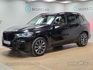 Black BMW X5 2021 in Tallinn, with an engine capacity of 3.00 L and mileage of 203 thousand km for 39900 €, photo 1 on AUTOMOTO.COM.LV