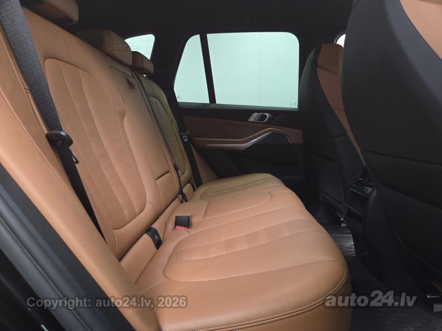 Melns BMW X5 2021 Tallina, ar dzinēja tilpumu 3.00 L un nobraukumu 203 tūkst. km par 39900 €, foto 21 vietnē AUTOMOTO.COM.LV
