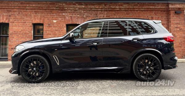 Melns BMW X5 2021 Tallina, ar dzinēja tilpumu 3.00 L un nobraukumu 137 tūkst. km par 43900 €, foto 4 vietnē AUTOMOTO.COM.LV