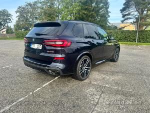 Black BMW X5 2022 in Tartu, with an engine capacity of 4.40 L and mileage of 79 thousand km for 59900 €, photo 3 on AUTOMOTO.COM.LV