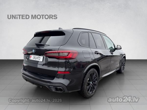 Black BMW X5 2022 in Johvi, with an engine capacity of 3.00 L and mileage of 128 thousand km for 49990 €, photo 6 on AUTOMOTO.COM.LV