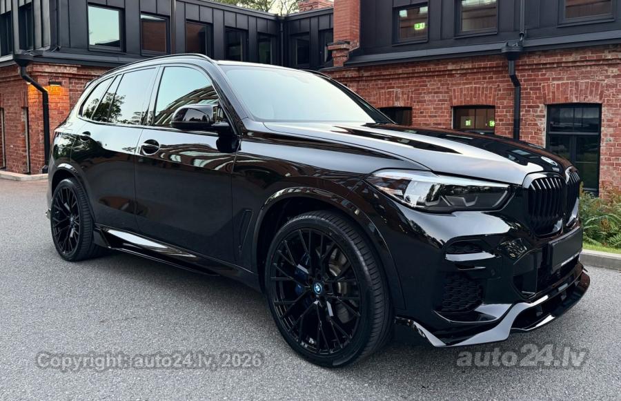 Black BMW X5 2022 in Tallinn, with an engine capacity of 3.00 L and mileage of 83 thousand km for 44900 €, photo 9 on AUTOMOTO.COM.LV
