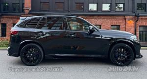 Black BMW X5 2022 in Tallinn, with an engine capacity of 3.00 L and mileage of 83 thousand km for 44900 €, photo 11 on AUTOMOTO.COM.LV