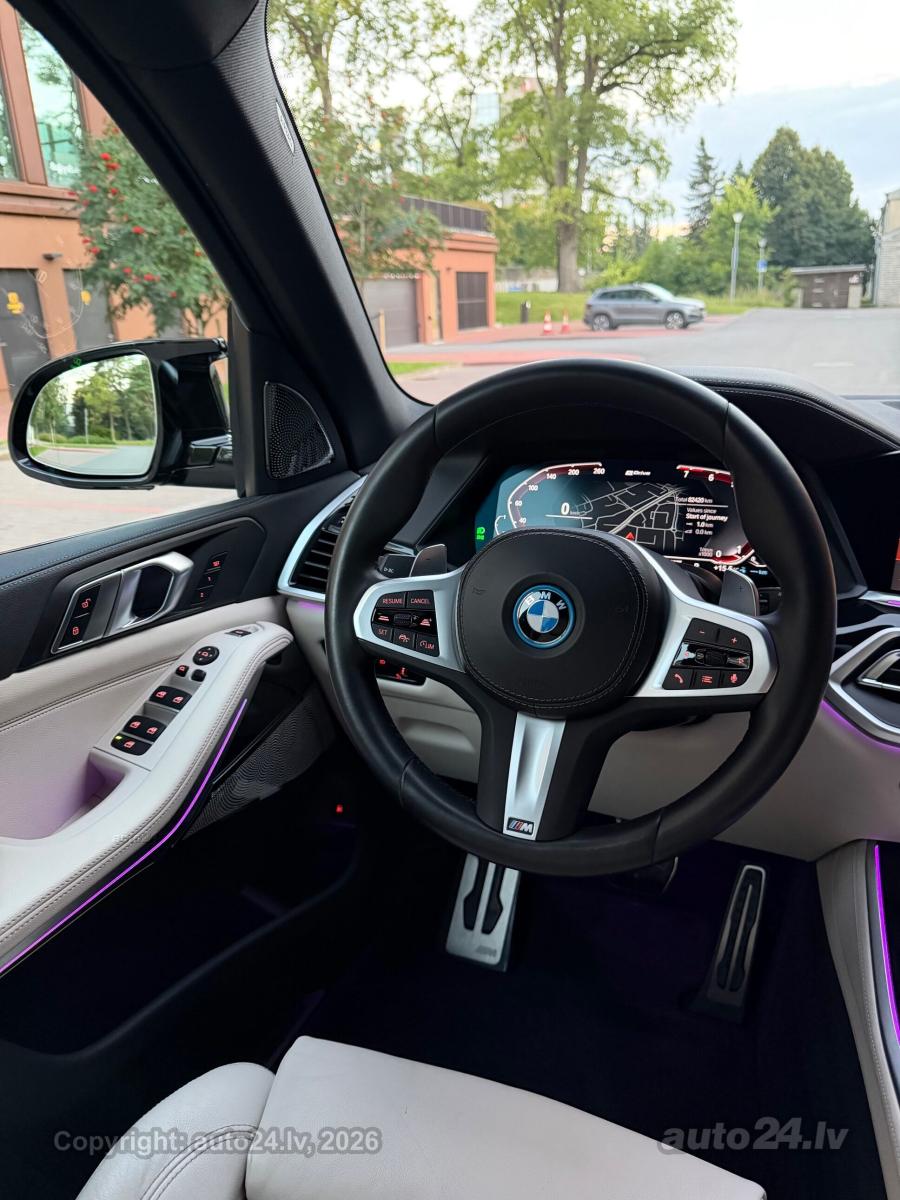 Black BMW X5 2022 in Tallinn, with an engine capacity of 3.00 L and mileage of 83 thousand km for 44900 €, photo 18 on AUTOMOTO.COM.LV