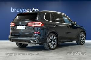 Melns BMW X5 2023 Tallina, ar dzinēja tilpumu 3.00 L un nobraukumu 82 tūkst. km par 64900 €, foto 4 vietnē AUTOMOTO.COM.LV