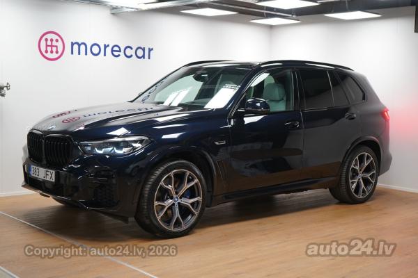 Black BMW X5 2023 in Tallinn, with an engine capacity of 3.00 L and mileage of 58 thousand km for 69900 €, photo 1 on AUTOMOTO.COM.LV
