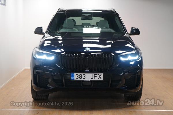 Black BMW X5 2023 in Tallinn, with an engine capacity of 3.00 L and mileage of 58 thousand km for 69900 €, photo 2 on AUTOMOTO.COM.LV