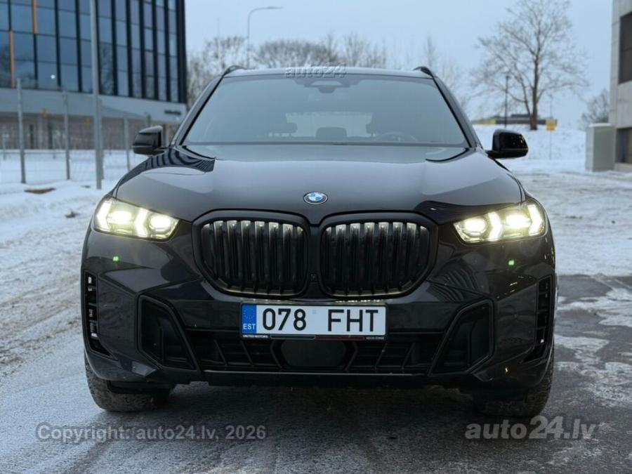 Black BMW X5 2024 in Tallinn, with an engine capacity of 3.00 L and mileage of 45 thousand km for 79000 €, photo 3 on AUTOMOTO.COM.LV