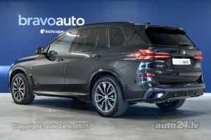 Melns BMW X5 2024 Tallina, ar dzinēja tilpumu 0.00 L un nobraukumu 38 tūkst. km par 76900 €, foto 5 vietnē AUTOMOTO.COM.LV