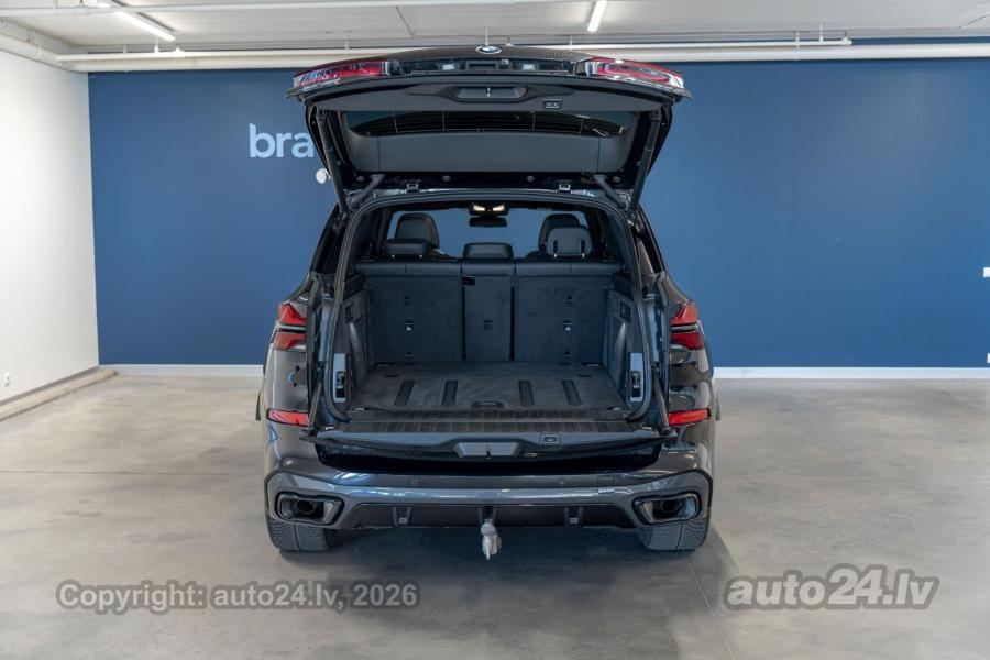 Melns BMW X5 2024 Tallina, ar dzinēja tilpumu 0.00 L un nobraukumu 38 tūkst. km par 76900 €, foto 12 vietnē AUTOMOTO.COM.LV