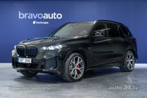 Melns BMW X5 2026 Tallina, ar dzinēja tilpumu 3.00 L un nobraukumu 1 tūkst. km par 97038 €, foto  vietnē AUTOMOTO.COM.LV