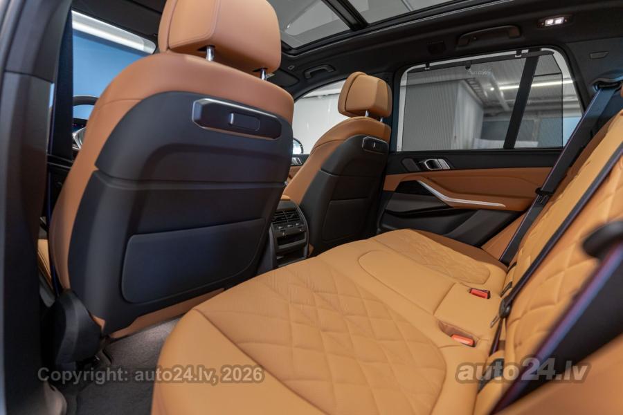 Melns BMW X5 2026 Tallina, ar dzinēja tilpumu 3.00 L un nobraukumu 1 tūkst. km par 97038 €, foto 17 vietnē AUTOMOTO.COM.LV