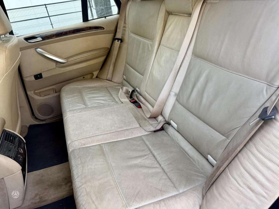 Zils BMW X5 2001 Viļņa, ar dzinēja tilpumu 2.93 L un nobraukumu 447 tūkst. km par 2650 €, foto 15 vietnē AUTOMOTO.COM.LV