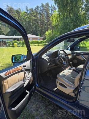 Blue BMW X5 2002 in Riga, with an engine capacity of 3.00 L and mileage of 428 thousand km for 3000 €, photo 12 on AUTOMOTO.COM.LV