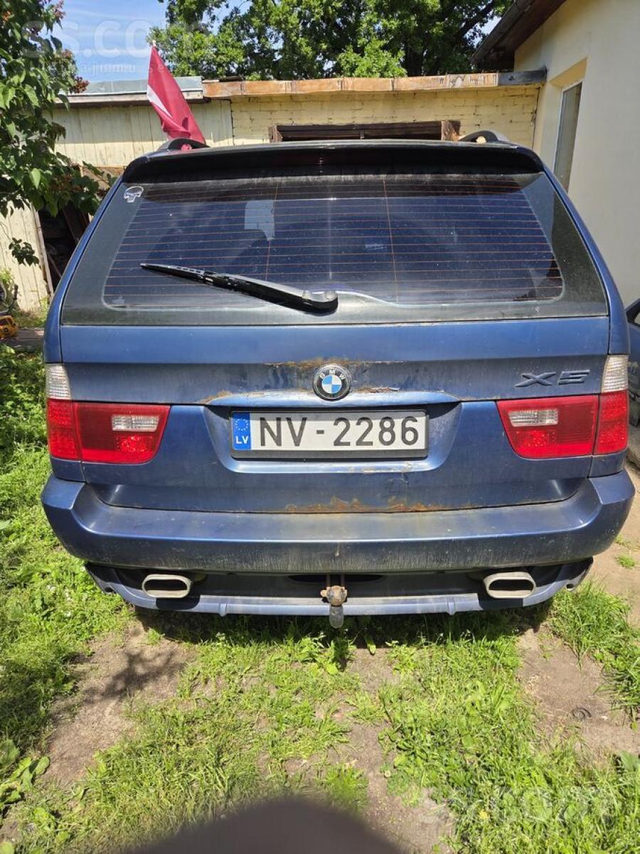 Blue BMW X5 2002 in Riga, with an engine capacity of 3.00 L and mileage of 314 thousand km for 1600 €, photo 1 on AUTOMOTO.COM.LV