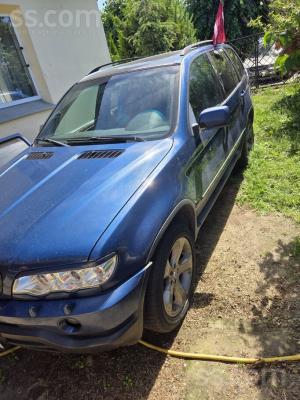 Blue BMW X5 2002 in Riga, with an engine capacity of 3.00 L and mileage of 314 thousand km for 1600 €, photo 8 on AUTOMOTO.COM.LV