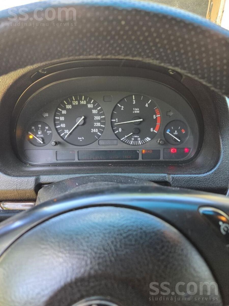Blue BMW X5 2002 in Riga, with an engine capacity of 3.00 L and mileage of 314 thousand km for 1600 €, photo 10 on AUTOMOTO.COM.LV