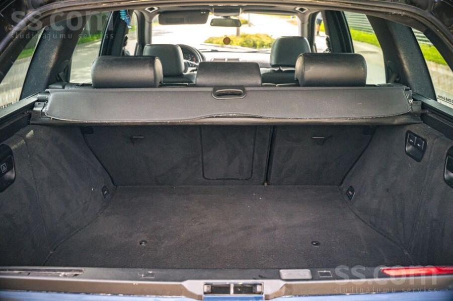 Zils BMW X5 2002 Rīga, ar dzinēja tilpumu 3.00 L un nobraukumu 397 tūkst. km par 3990 €, foto 14 vietnē AUTOMOTO.COM.LV