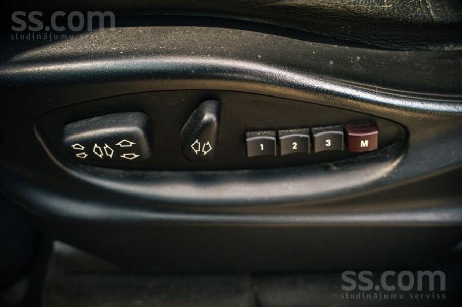 Zils BMW X5 2002 Rīga, ar dzinēja tilpumu 3.00 L un nobraukumu 397 tūkst. km par 3990 €, foto 18 vietnē AUTOMOTO.COM.LV