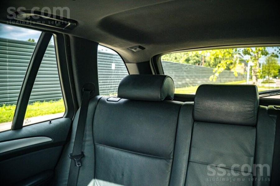 Zils BMW X5 2002 Rīga, ar dzinēja tilpumu 3.00 L un nobraukumu 397 tūkst. km par 3990 €, foto 23 vietnē AUTOMOTO.COM.LV