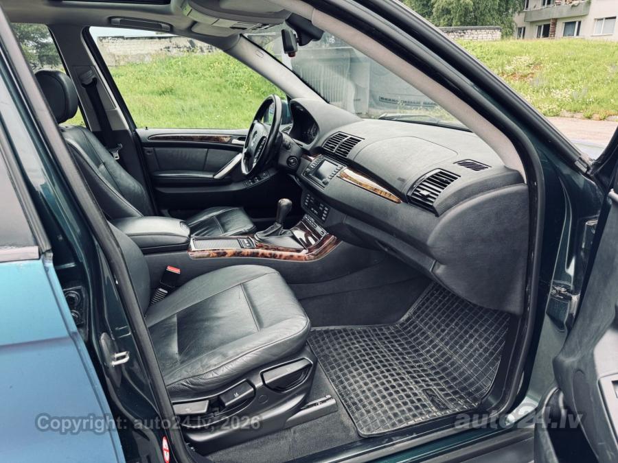 Zils BMW X5 2002 Tallina, ar dzinēja tilpumu 2.90 L un nobraukumu 380 tūkst. km par 2990 €, foto 12 vietnē AUTOMOTO.COM.LV