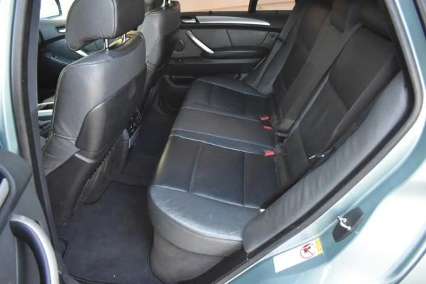 Zils BMW X5 2002 Talsi, ar dzinēja tilpumu 3.00 L un nobraukumu 323 tūkst. km par 3500 €, foto 8 vietnē AUTOMOTO.COM.LV