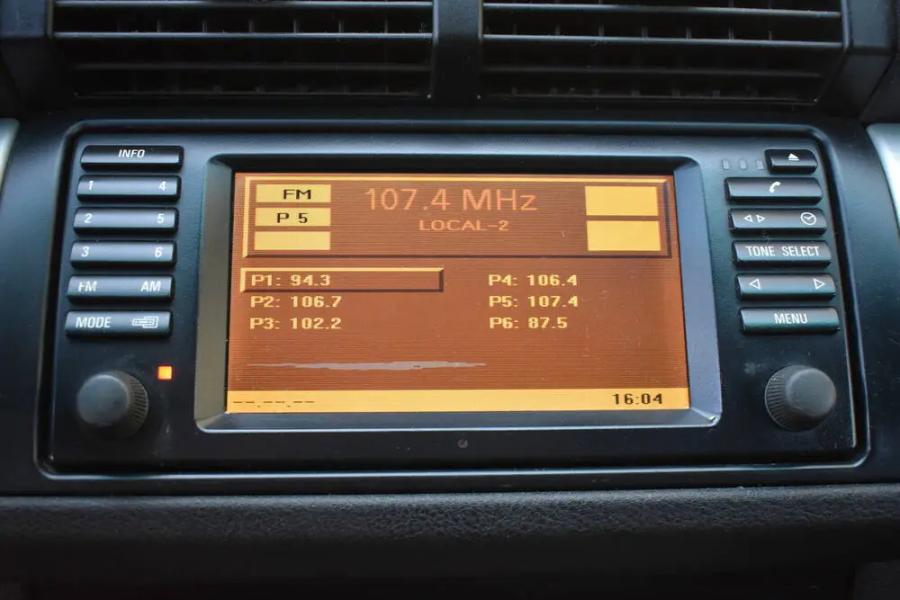 Zils BMW X5 2002 Talsi, ar dzinēja tilpumu 3.00 L un nobraukumu 323 tūkst. km par 3500 €, foto 21 vietnē AUTOMOTO.COM.LV