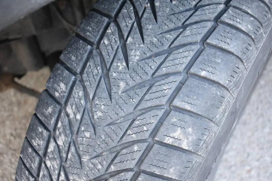 Zils BMW X5 2002 Talsi, ar dzinēja tilpumu 3.00 L un nobraukumu 323 tūkst. km par 3500 €, foto 22 vietnē AUTOMOTO.COM.LV
