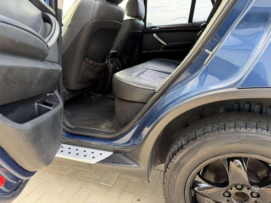 Blue BMW X5 2002 in Vilnius, with an engine capacity of 2.93 L and mileage of 359 thousand km for 2150 €, photo 17 on AUTOMOTO.COM.LV