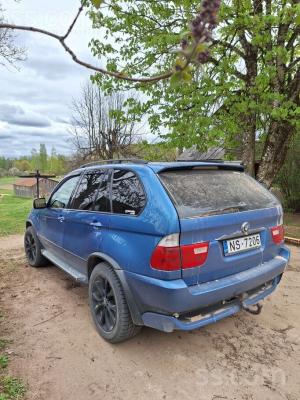 Zils BMW X5 2003 Cēsis, ar dzinēja tilpumu 3.00 L un nobraukumu 486 tūkst. km par 2500 €, foto 5 vietnē AUTOMOTO.COM.LV
