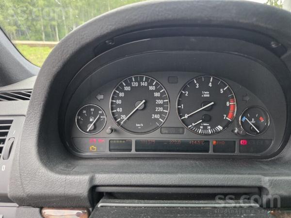 Blue BMW X5 2003 in Talsi, with an engine capacity of 4.40 L and mileage of 301 thousand km for 6095 €, photo 7 on AUTOMOTO.COM.LV