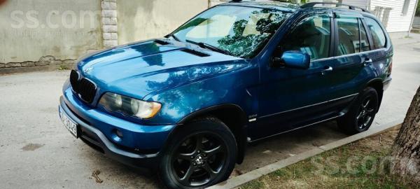 Zils BMW X5 2003 Daugavpils, ar dzinēja tilpumu 3.00 L un nobraukumu 410 tūkst. km par 5000 €, foto 1 vietnē AUTOMOTO.COM.LV