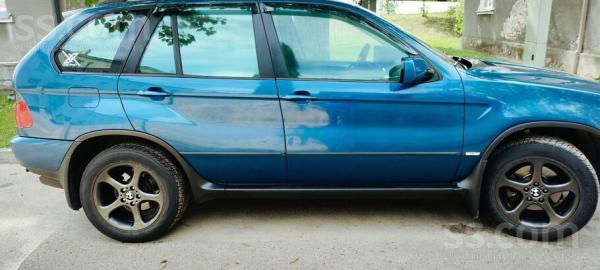 Zils BMW X5 2003 Daugavpils, ar dzinēja tilpumu 3.00 L un nobraukumu 410 tūkst. km par 5000 €, foto 2 vietnē AUTOMOTO.COM.LV