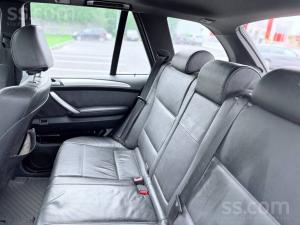 Blue BMW X5 2003 in Jelgava, with an engine capacity of 3.00 L and mileage of 337 thousand km for 1600 €, photo 7 on AUTOMOTO.COM.LV