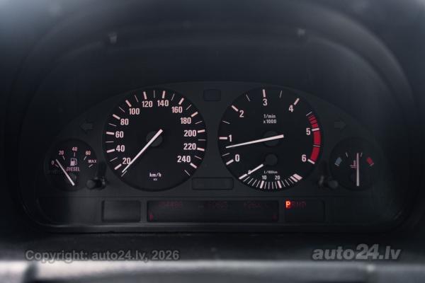 Blue BMW X5 2003 in Tallinn, with an engine capacity of 2.90 L and mileage of 355 thousand km for 3500 €, photo 8 on AUTOMOTO.COM.LV