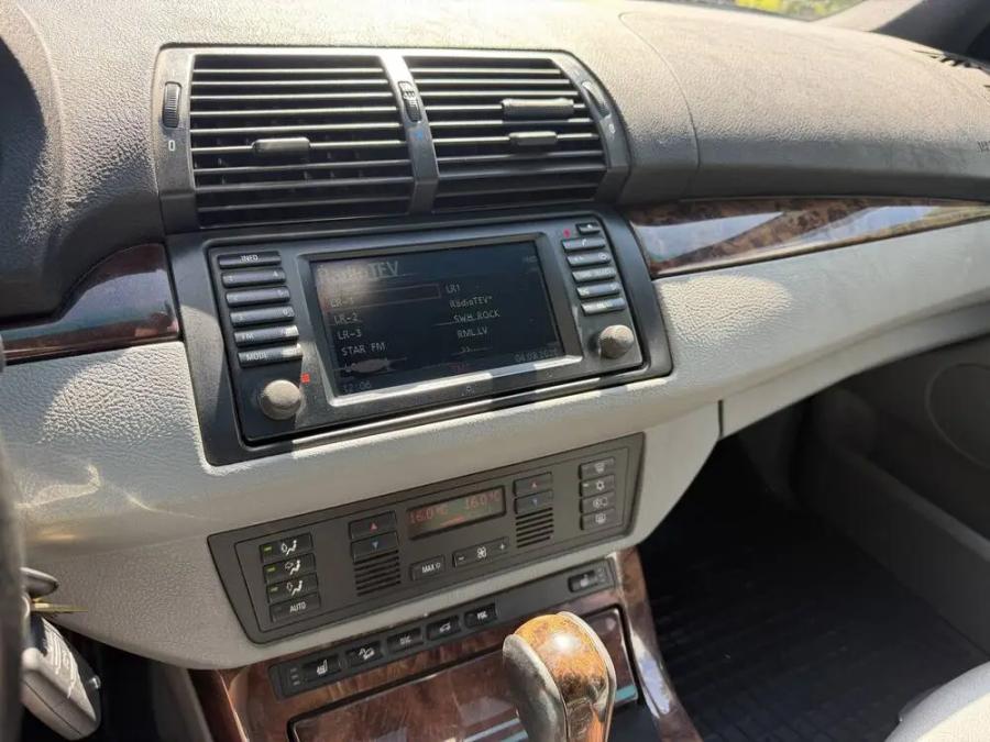 Zils BMW X5 2003 Rēzekne, ar dzinēja tilpumu 3.00 L un nobraukumu 501 tūkst. km par 3490 €, foto 11 vietnē AUTOMOTO.COM.LV