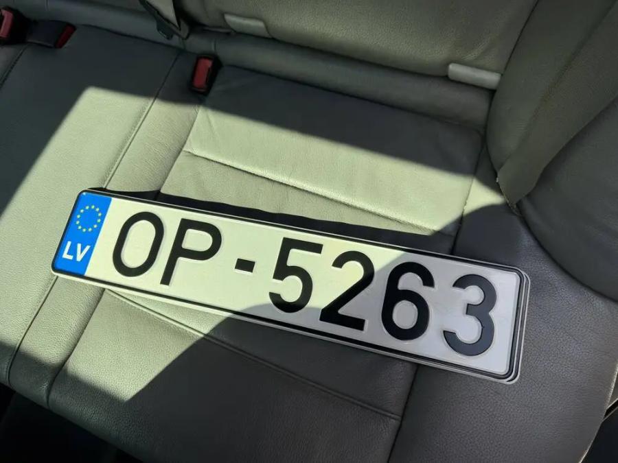 Zils BMW X5 2003 Rēzekne, ar dzinēja tilpumu 3.00 L un nobraukumu 501 tūkst. km par 3490 €, foto 16 vietnē AUTOMOTO.COM.LV