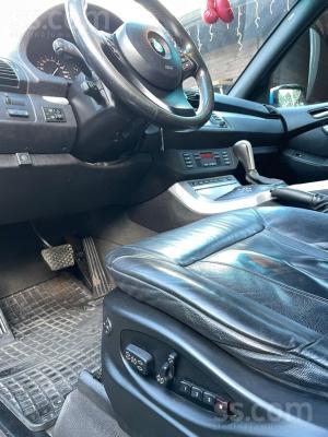 Blue BMW X5 2004 in Riga, with an engine capacity of 4.40 L and mileage of 311 thousand km for 4900 €, photo 10 on AUTOMOTO.COM.LV