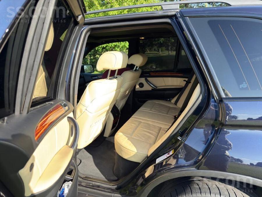 Zils BMW X5 2004 Rīga, ar dzinēja tilpumu 4.40 L un nobraukumu 220 tūkst. km par 8500 €, foto 8 vietnē AUTOMOTO.COM.LV