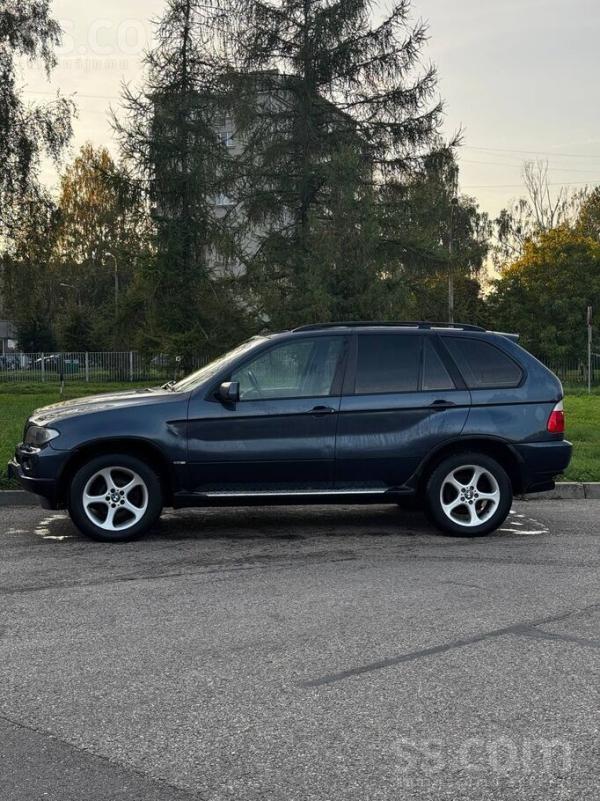 BMW X5 2004 Daugavpils vietnē Zils BMW X5 2004 Daugavpils, ar dzinēja tilpumu 4.40 L un nobraukumu 265 tūkst. km par 4400 €, foto 3 vietnē AUTOMOTO.COM.LV
