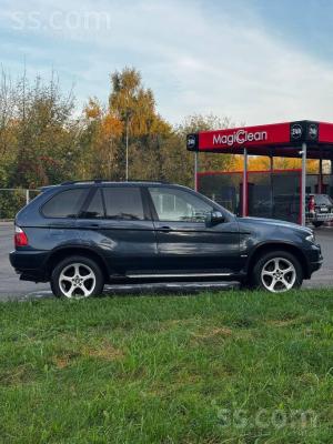 Синий БМВ Х5 2004 в Даугавпилс, объемом двигателя 4.40 л и пробегом 265 тыс. км за 4400 €, фото 6 на AUTOMOTO.COM.LV