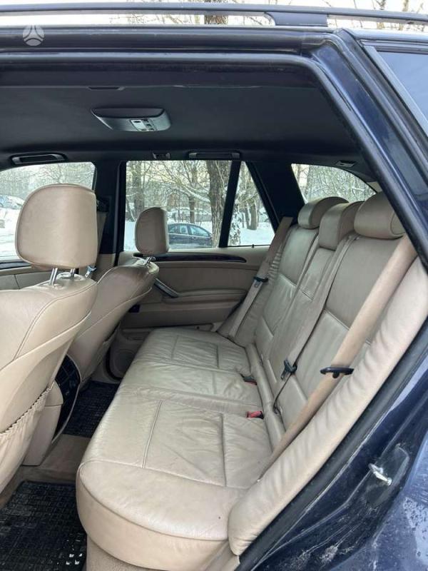 Zils BMW X5 2005 Viļņa, ar dzinēja tilpumu 3.00 L un nobraukumu 390 tūkst. km par 3500 €, foto 9 vietnē AUTOMOTO.COM.LV