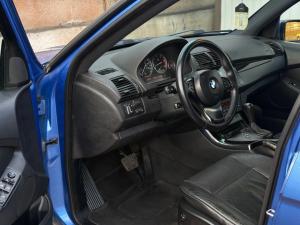 Zils BMW X5 2005 Rīga, ar dzinēja tilpumu 3.00 L un nobraukumu 259 tūkst. km par 4980 €, foto 16 vietnē AUTOMOTO.COM.LV