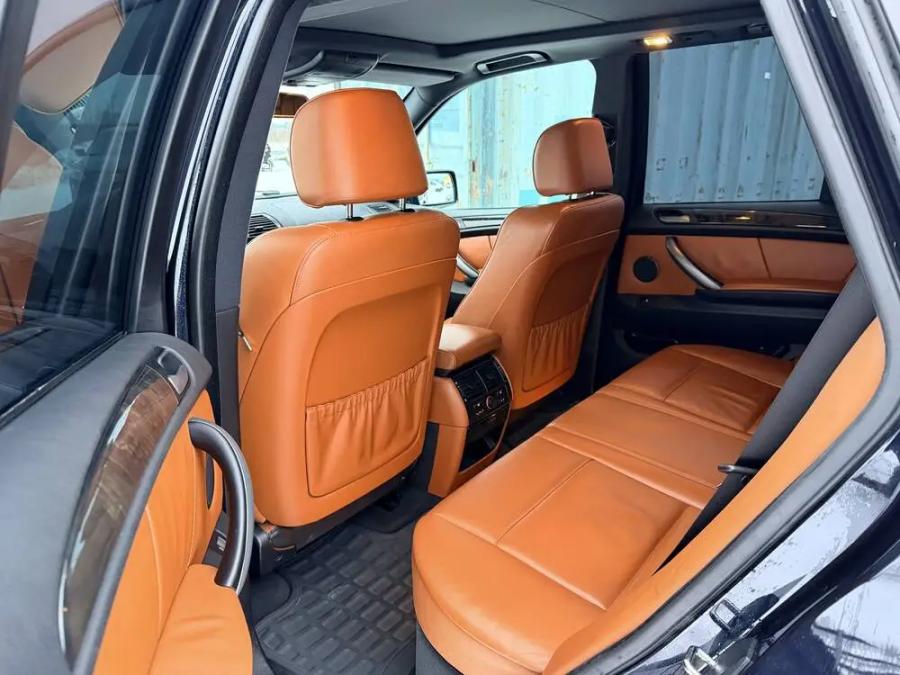 Blue BMW X5 2005 in Riga, with an engine capacity of 3.00 L and mileage of 363 thousand km for 5995 €, photo 10 on AUTOMOTO.COM.LV