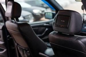 Синий БМВ Х5 2005 в Рига, объемом двигателя 3.00 л и пробегом 350 тыс. км за 5995 €, фото 11 на AUTOMOTO.COM.LV