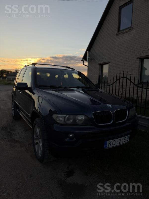 BMW X5 2005 in Daugavpils on AUTOMOTO.COM.LV Blue BMW X5 2005 in Daugavpils, with an engine capacity of 3.00 L and mileage of 265 thousand km for 5600 €, photo 1 on AUTOMOTO.COM.LV